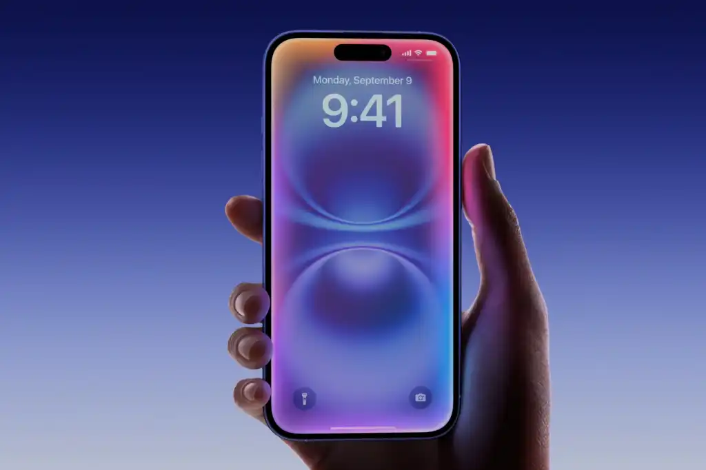 Apple Is Reportedly Turning Siri Into a Full AI Chatbot